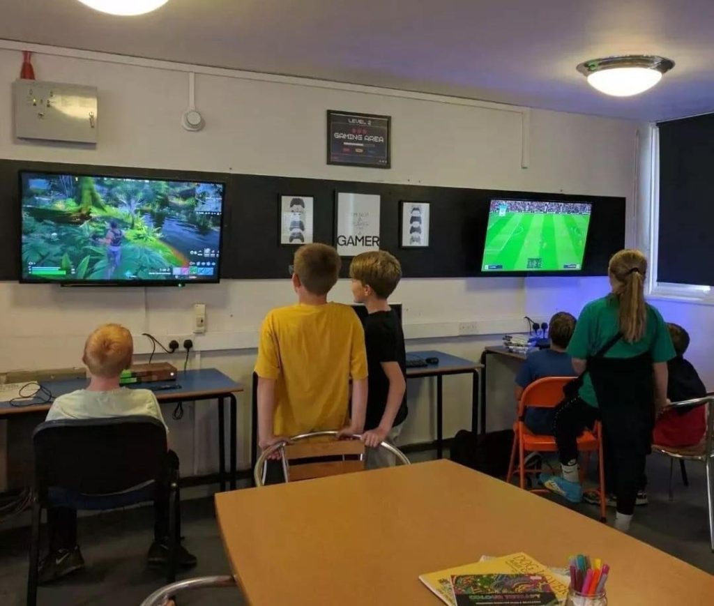 Photo Gallery - Level Two